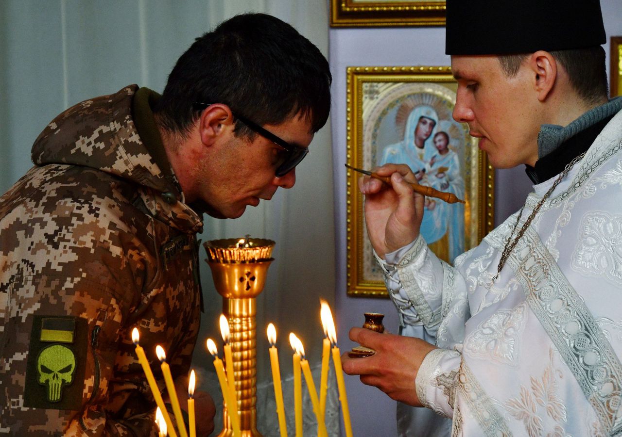 Ukraine marks Orthodox Easter with prayers for those trapped