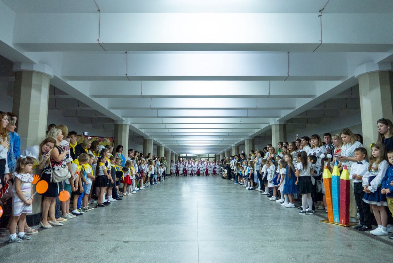 It's joy mixed with sorrow as Ukrainian children go back to school in ...