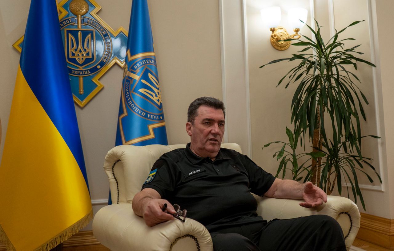 Ukraine security chief: Nuclear plant a threat to the world