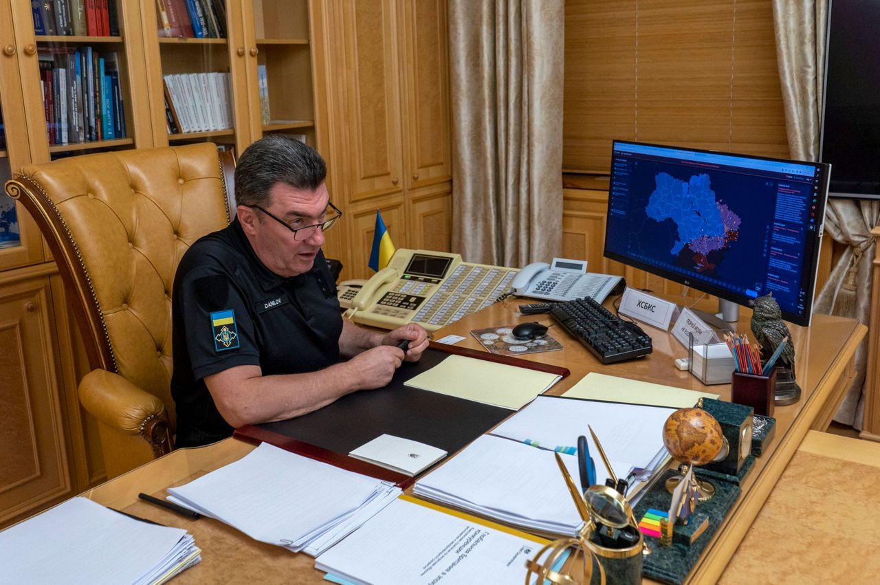 Ukraine security chief: Nuclear plant a threat to the world