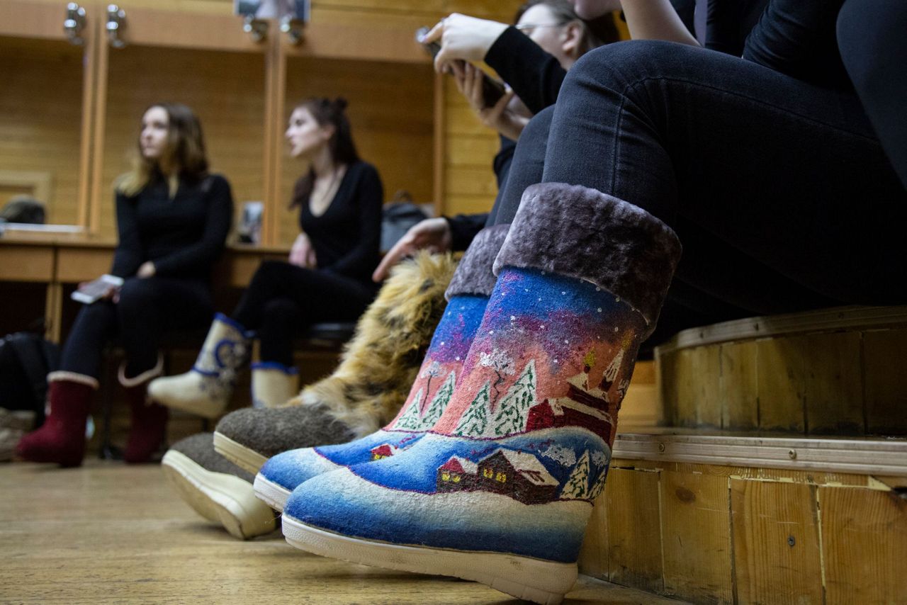 AP PHOTOS: Russians keep alive winter boots tradition