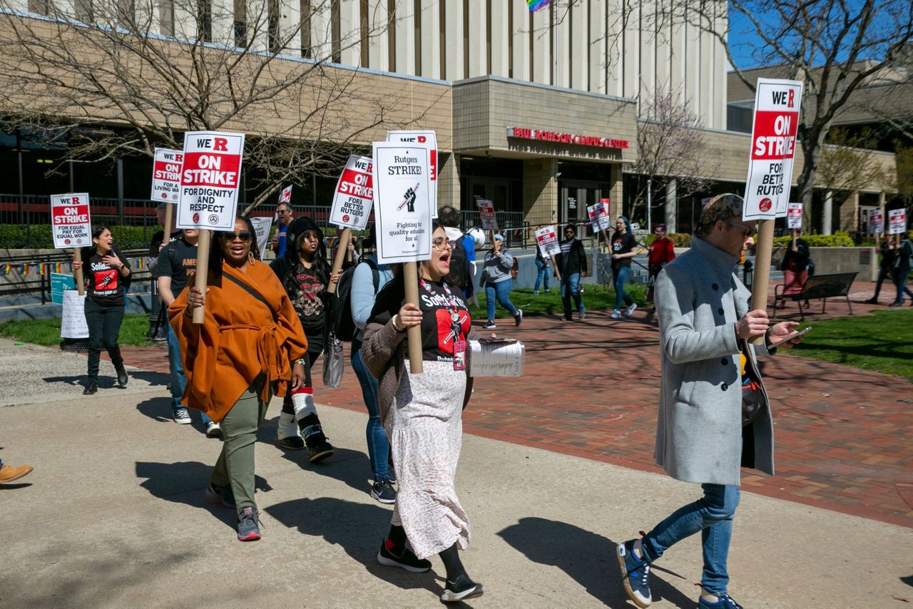 Thousands of Rutgers faculty go on unprecedented strike