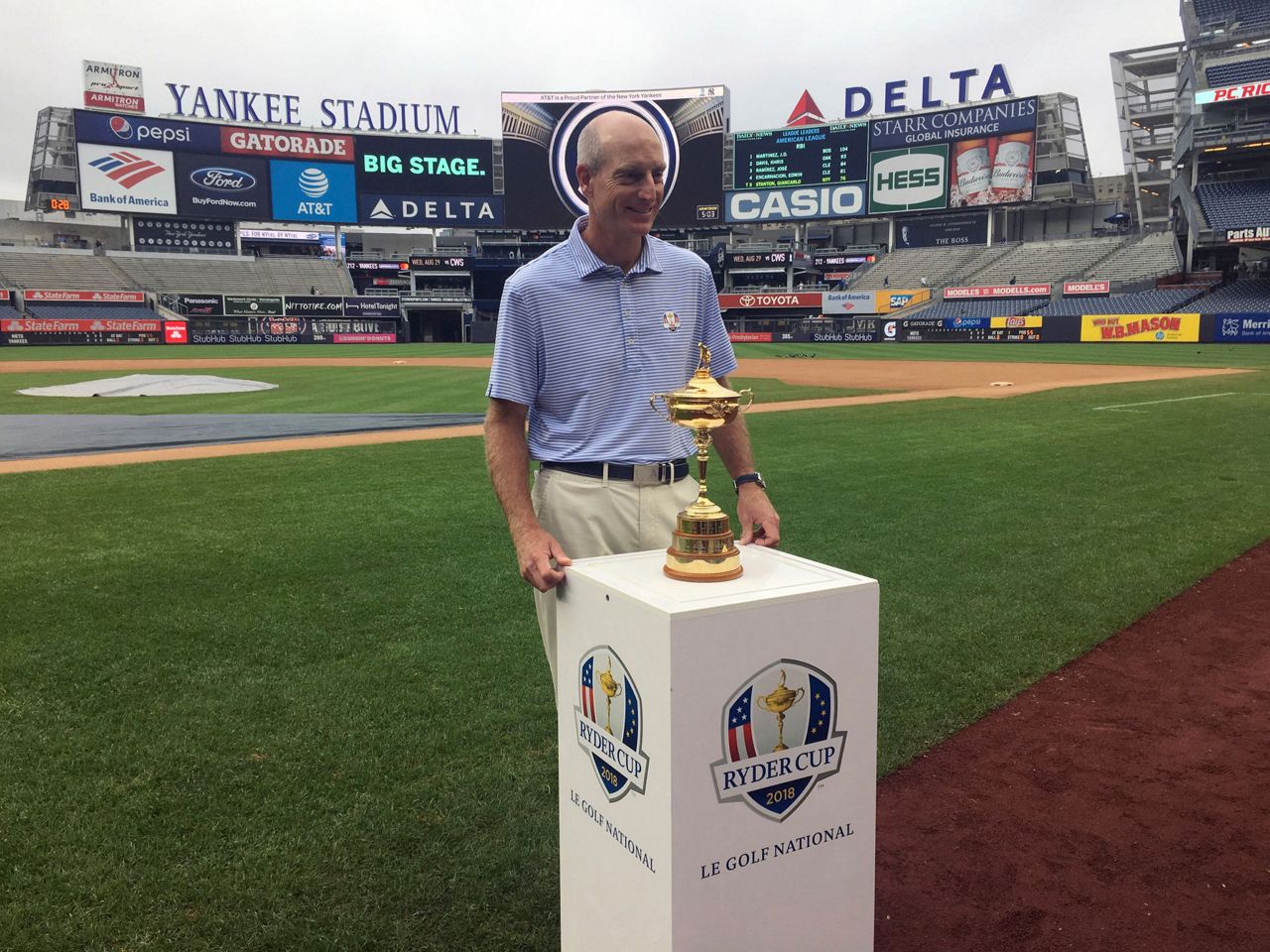 DeGrom, backed by 5 Mets HRs, tops Severino, Yankees 8-5