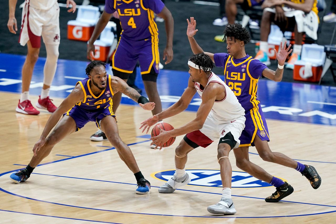 LSU upsets No. 8 Arkansas 78-71 to reach SEC tourney final