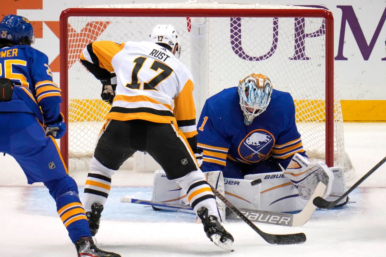 Letang returns from stroke, Penguins beat Sabres 3-1