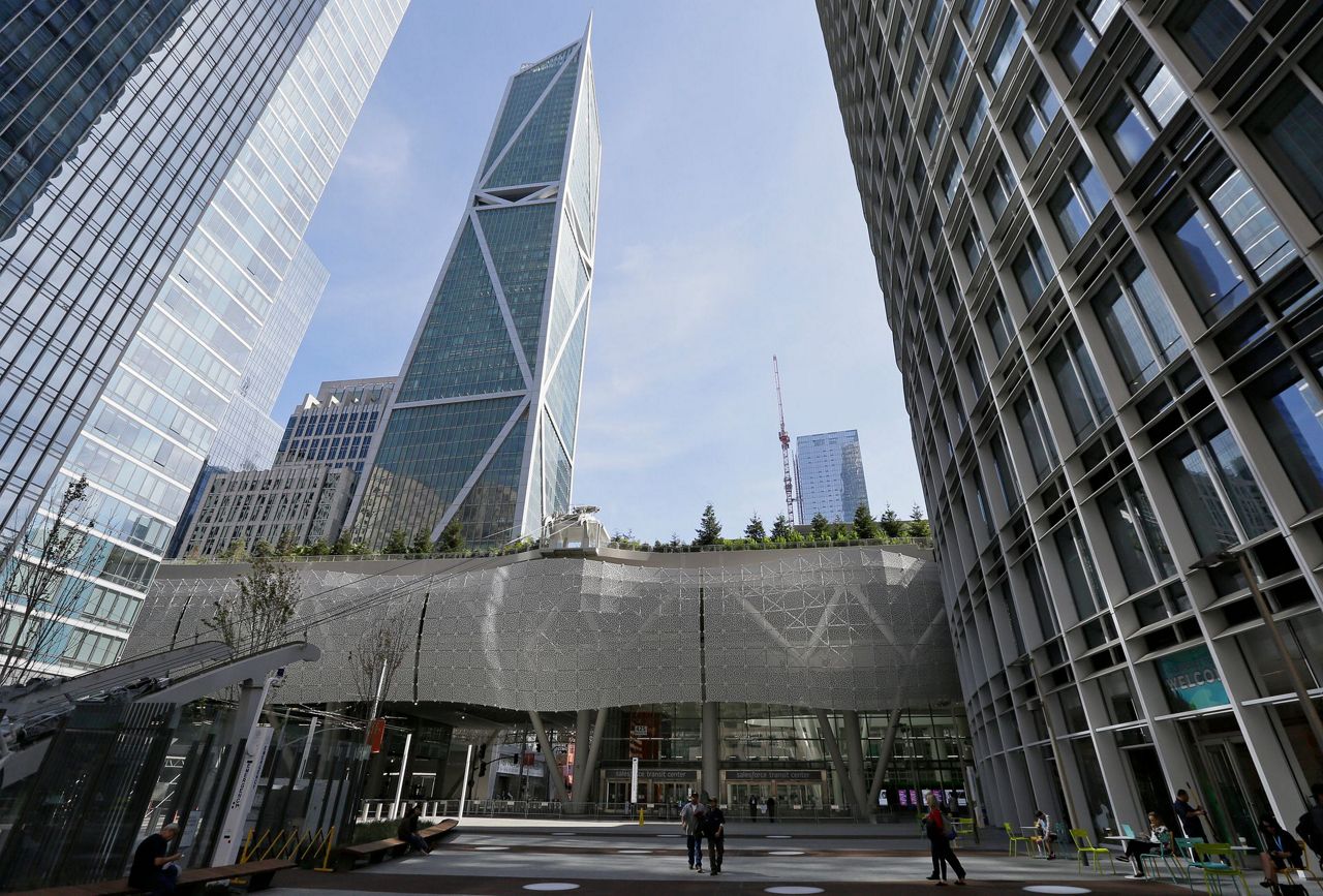 Builder sues over $2.2 billion San Francisco transit center