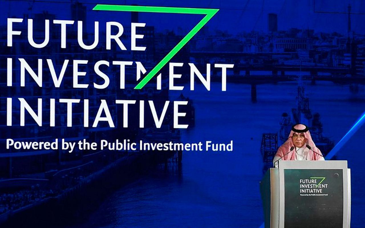 Saudi sovereign wealth fund takes $11B in its first loan