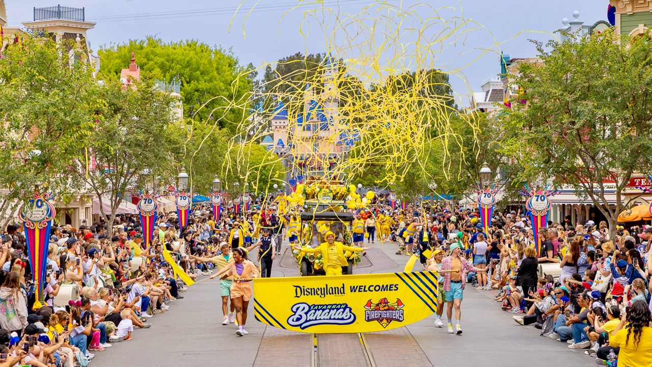 Savannah Bananas coming to Texas in 2026