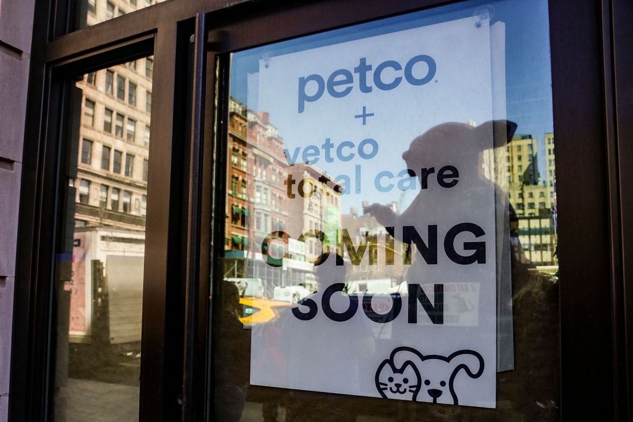 On the front lines of the writers strike, meet the true rat czar of NYC ...