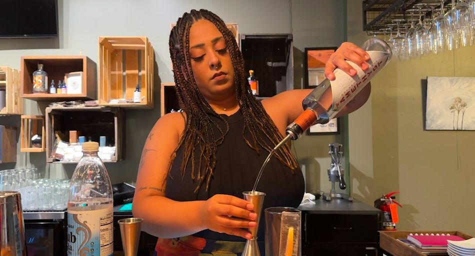 Unique Rochester bar brings a buzz without the booze