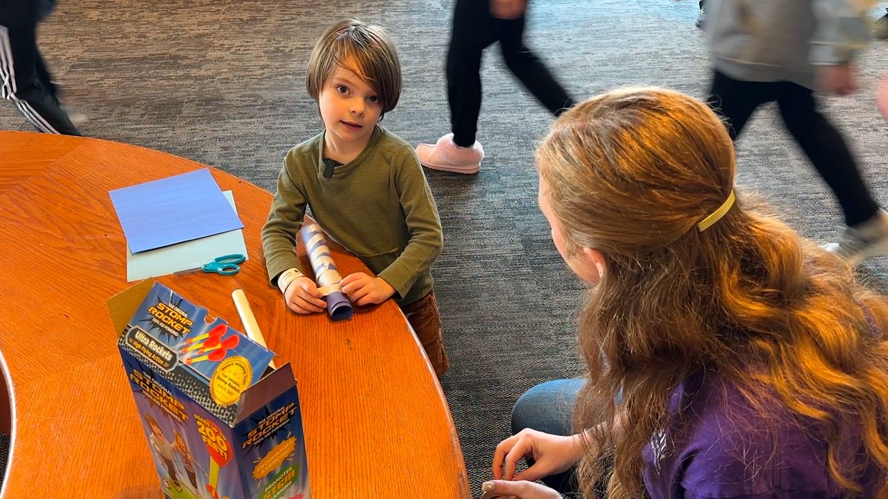 Kids reach for the stars at science center's winter camp
