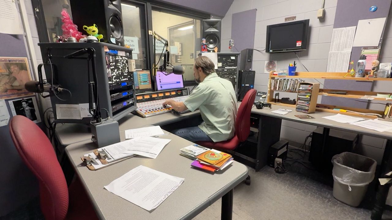 Evening briefing for the coast