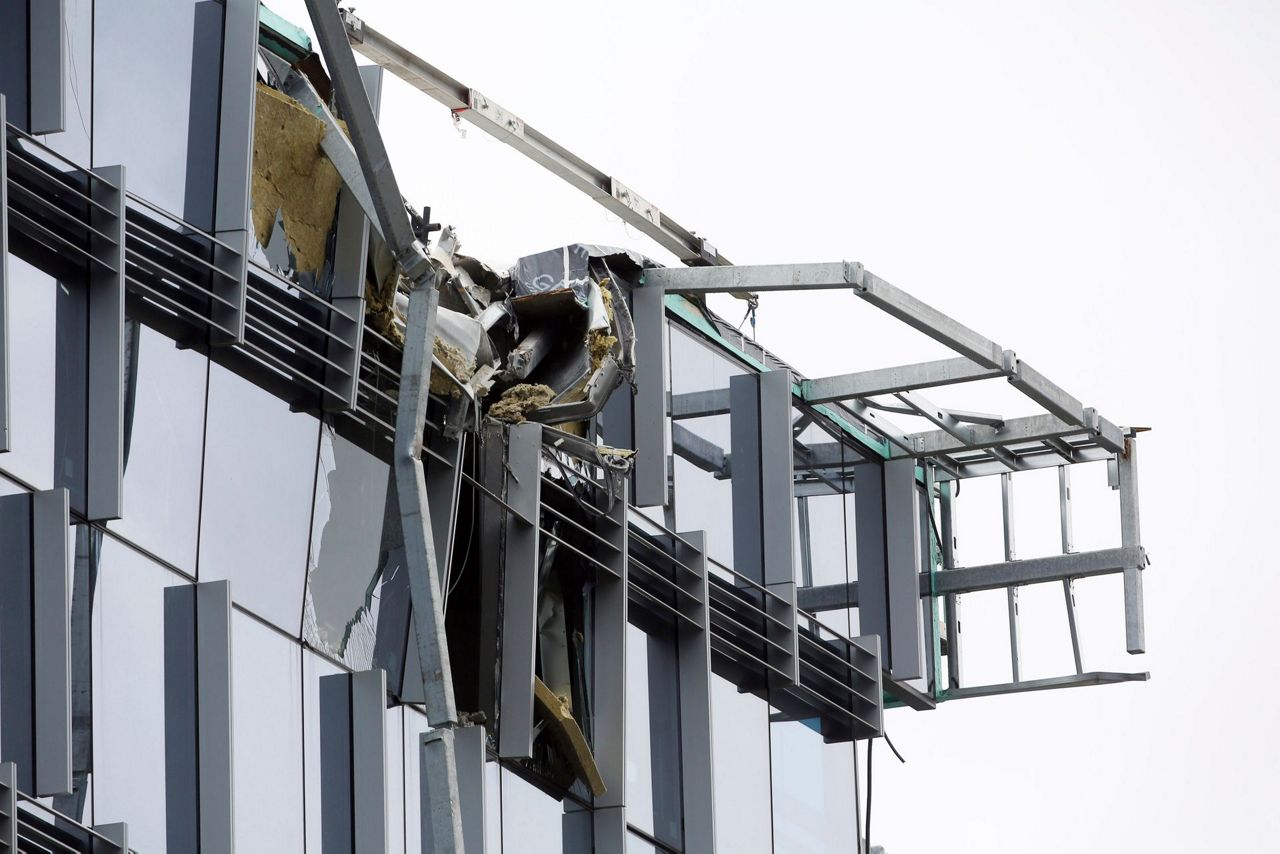 'Terrifying': Crane falls on busy Seattle street, killing 4