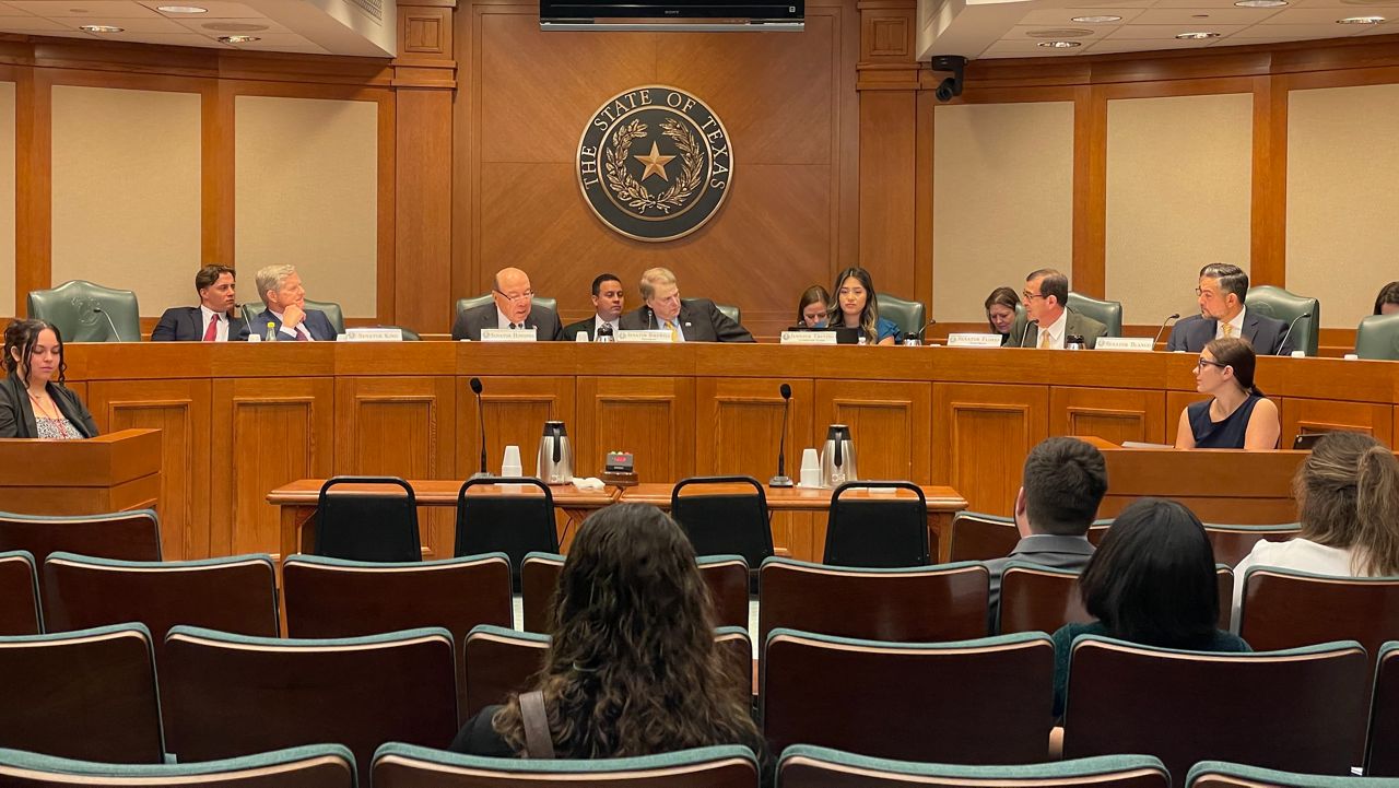 Texas Senate panel signals immigration bill is dead