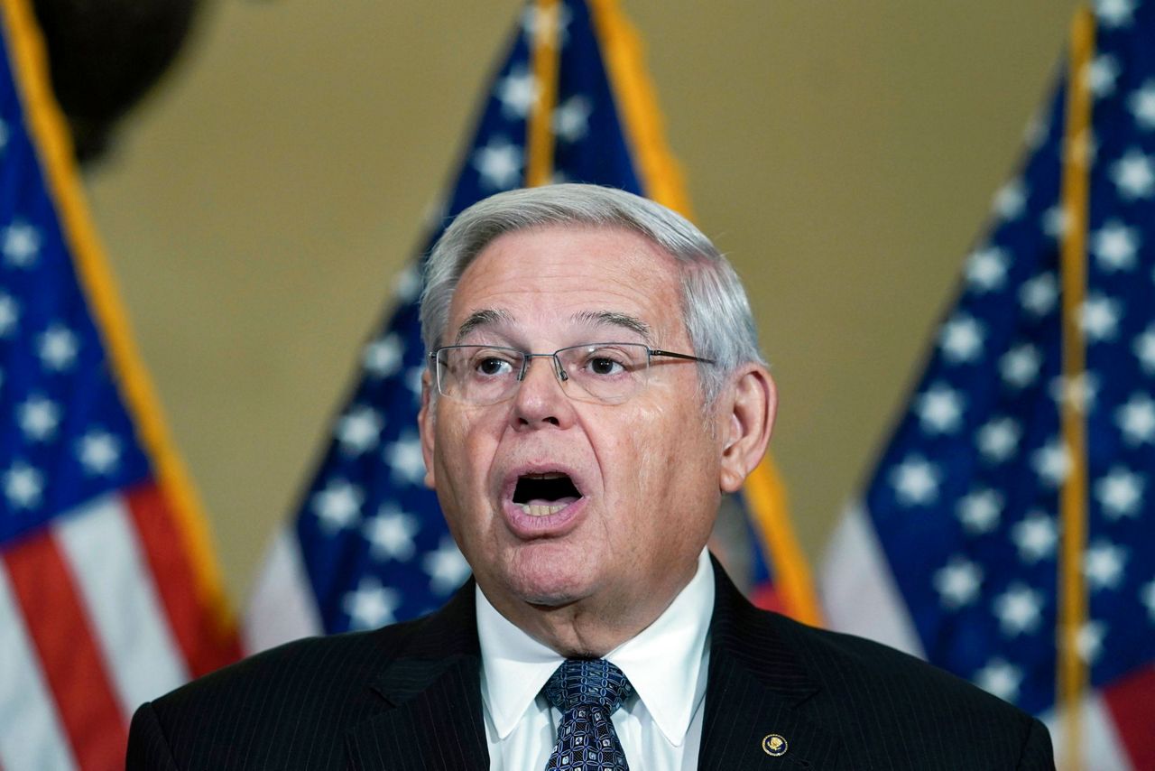 New Jersey Sen. Menendez and his wife are indicted