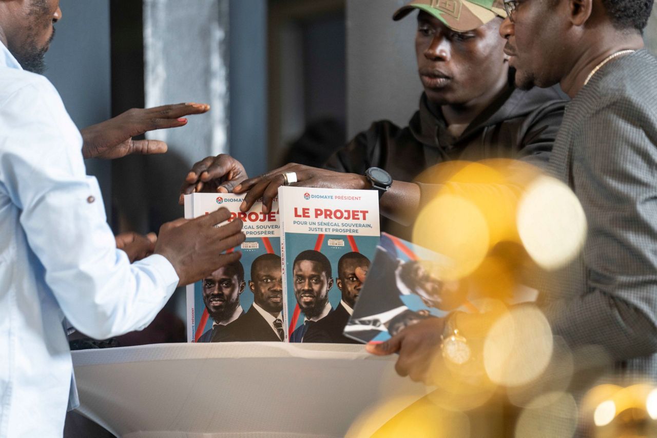 Senegal's president-elect pledges to fight corruption after a stunning ...