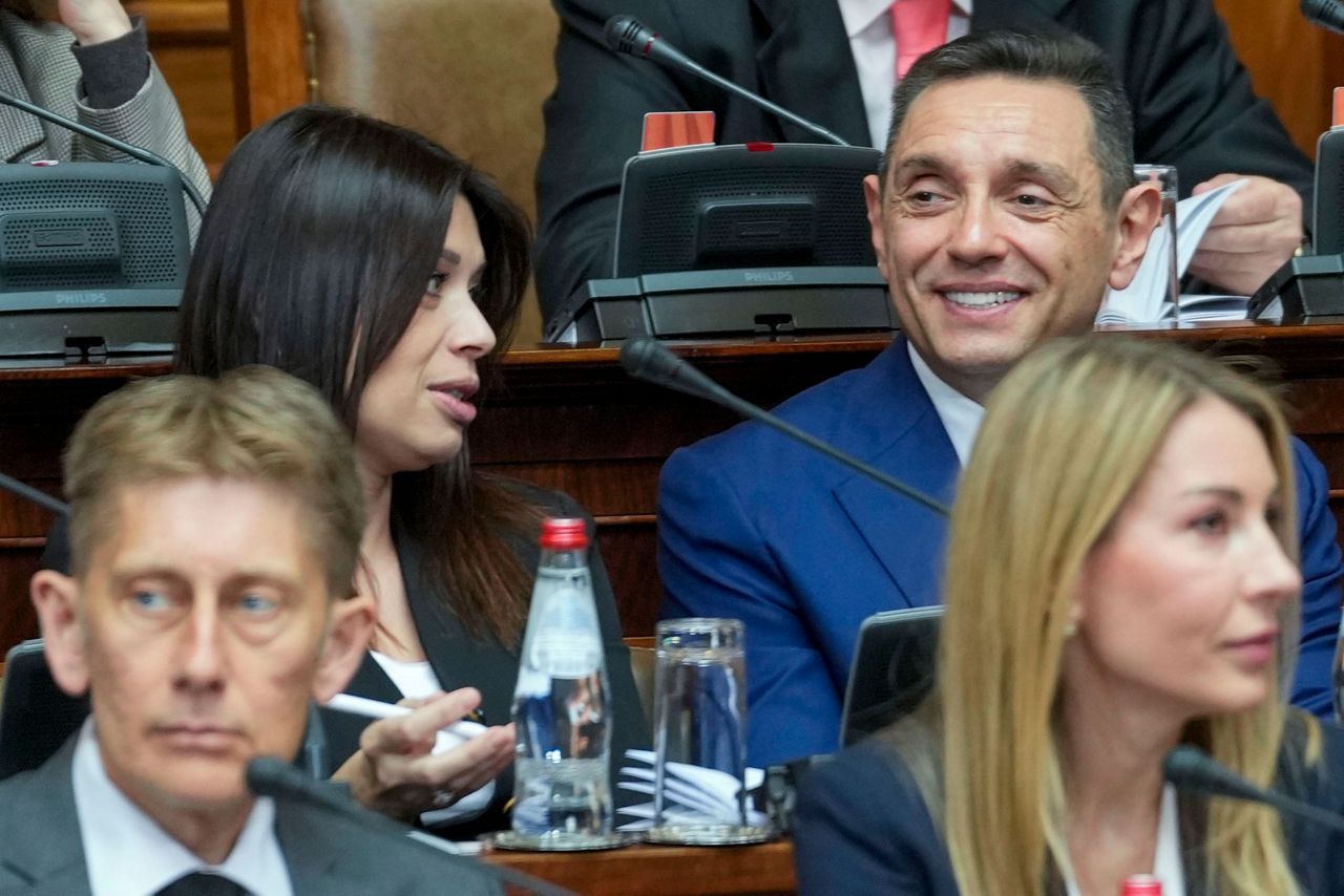 Serbia lawmakers elect Balkan country's new government with pro-Russia ...