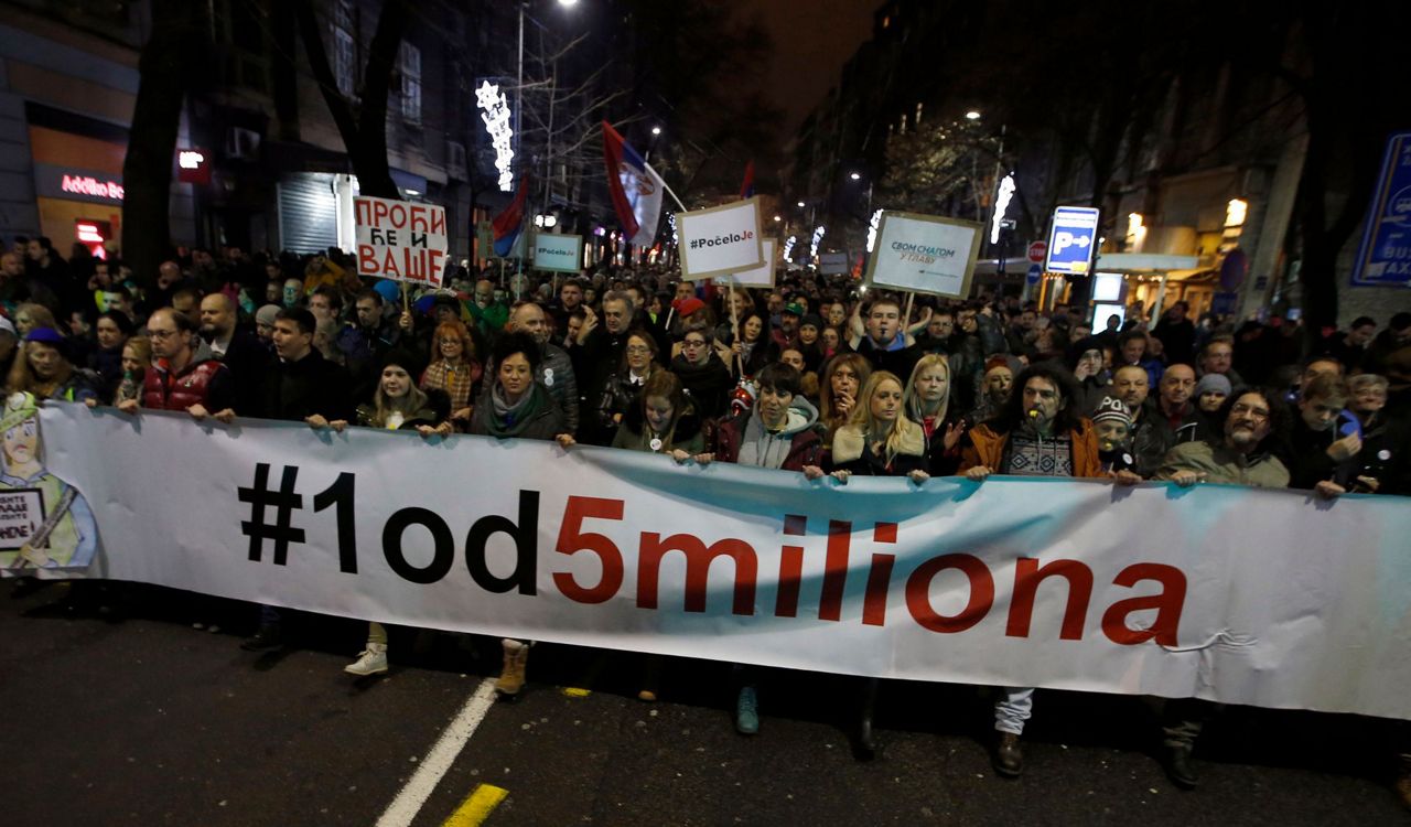 Thousands protest in Serbia against populist leader Vucic