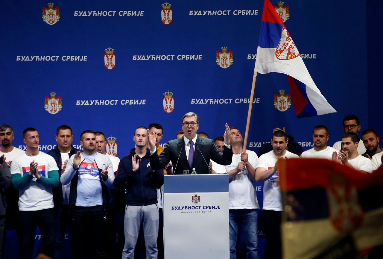 Thousands gather for rally supporting populist Serbia leader