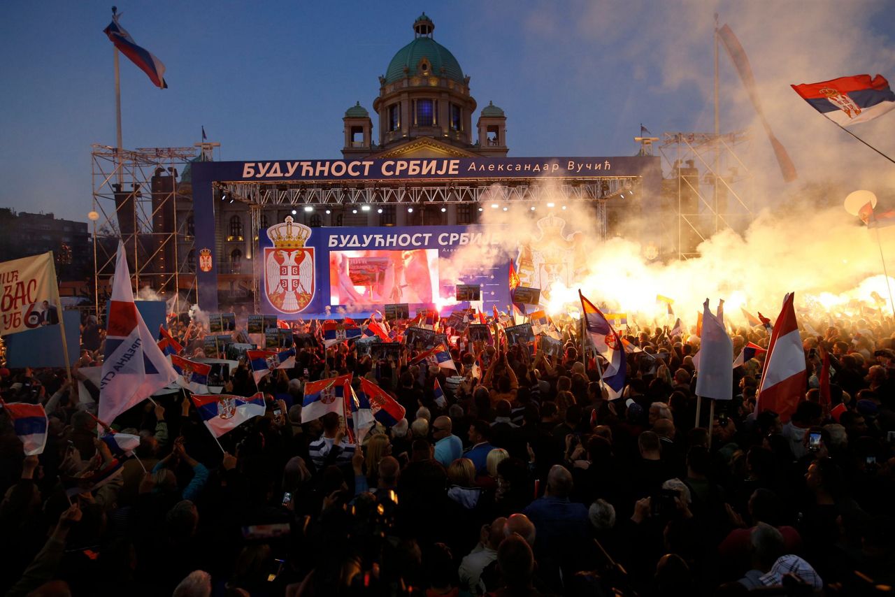 Thousands gather for rally supporting populist Serbia leader