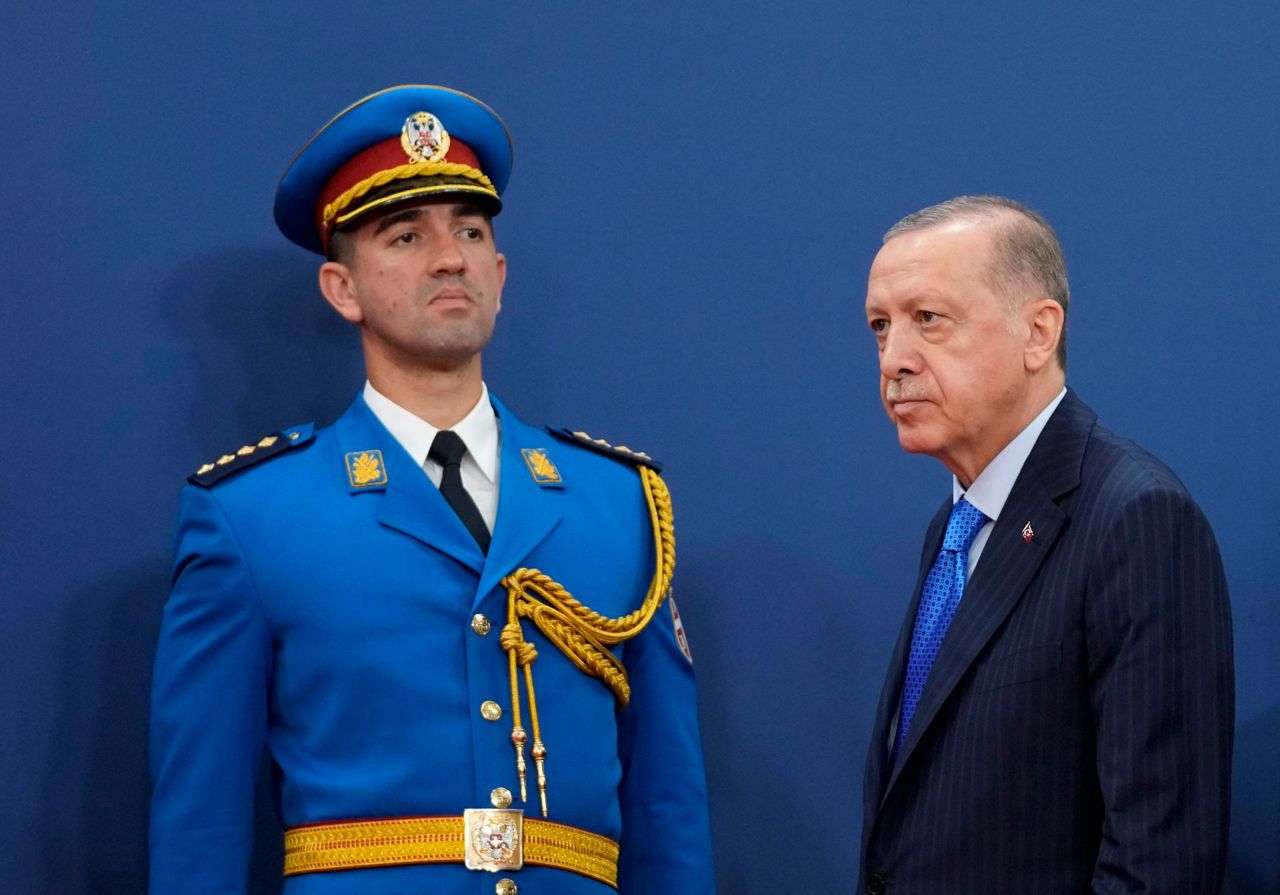 Turkey's Erdogan pledges help to bolster