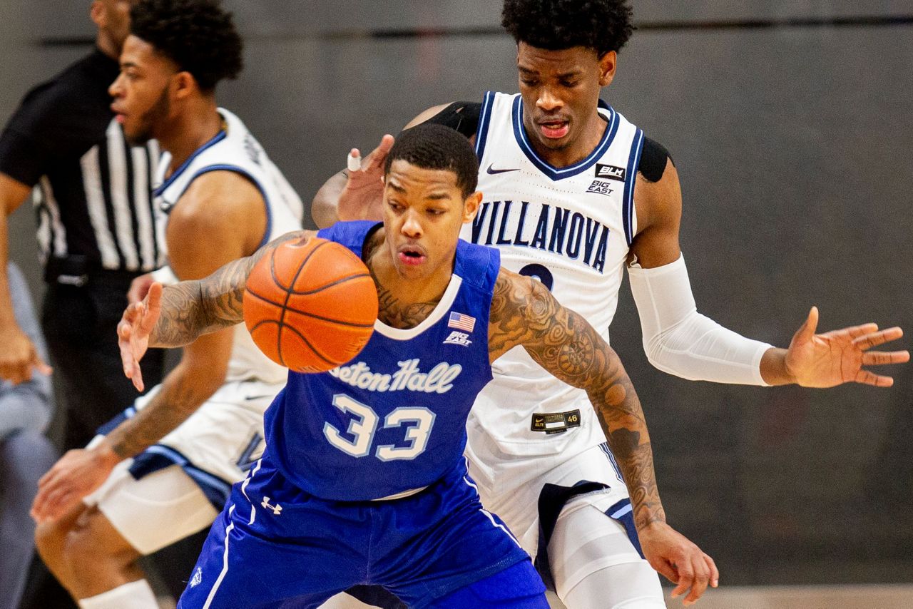 No. 3 Villanova edges Seton Hall in return from 27-day break