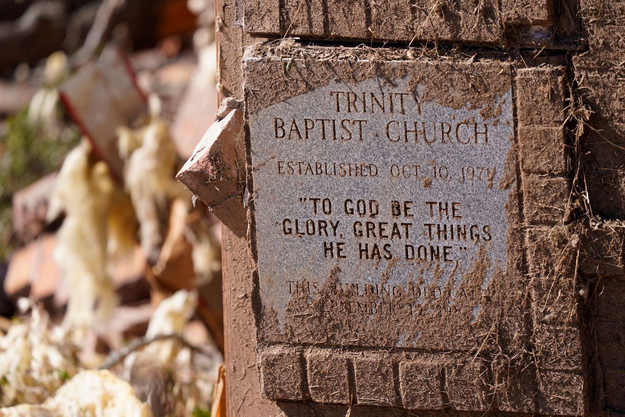 1 dead, dozens hurt as tornadoes hit Texas and Oklahoma