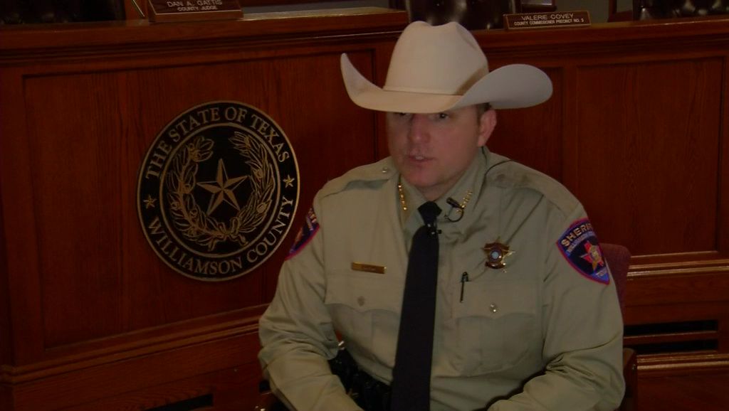 Williamson County Sheriff Chody confronts phone scamming 'deputy'