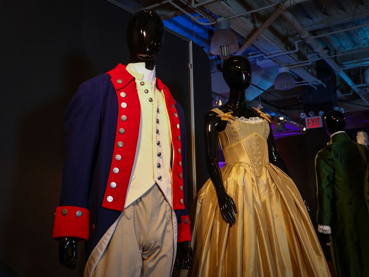 Broadway, Hollywood costumes go on exhibit in heart of NYC