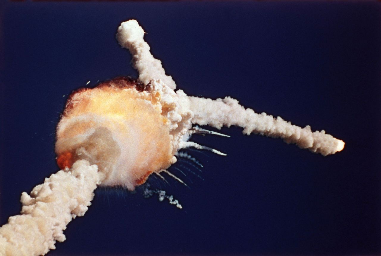 Section of destroyed shuttle Challenger found on ocean floor