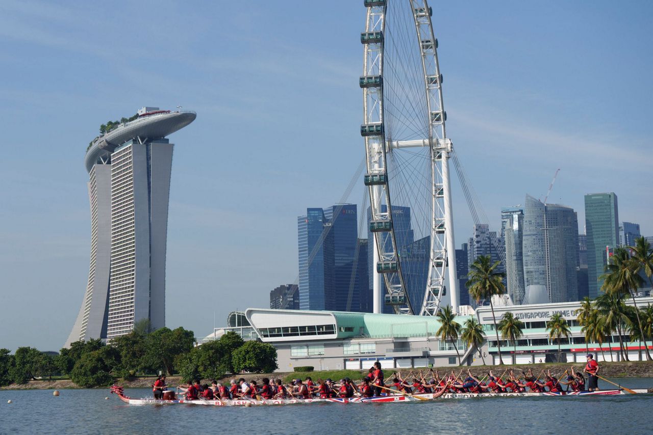 Prince William goes dragon boating in Singapore ahead of Earthshot ...