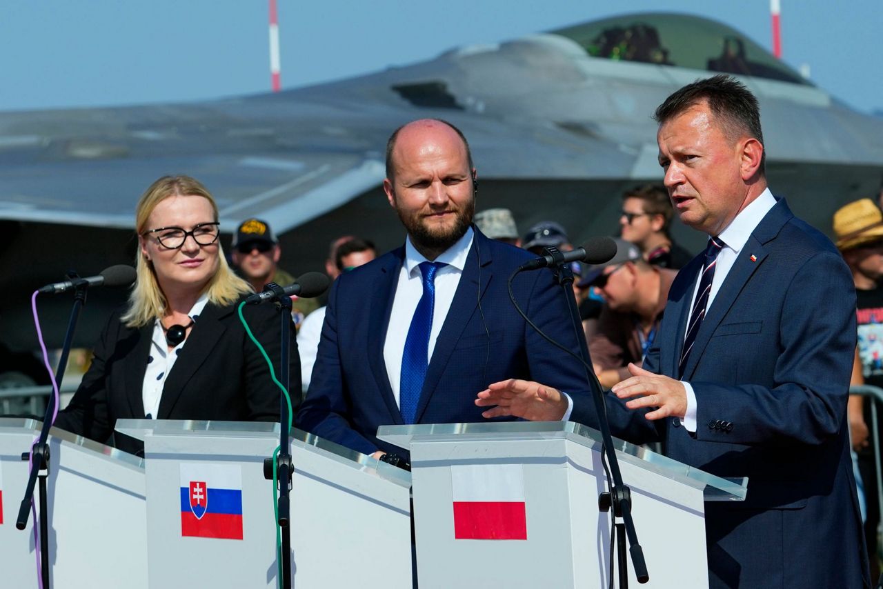 Poles, Czechs vow to protect Slovak airspace as MiGs retired