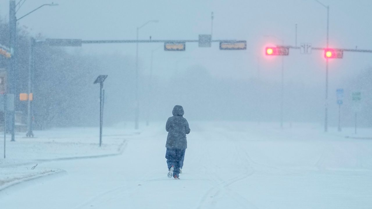 Live Updates: Dangerous wintry mix, artic air in Texas