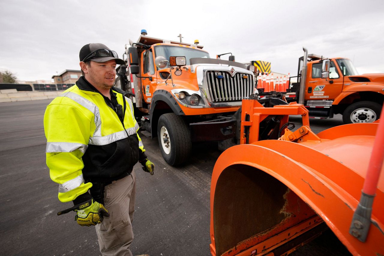 Cold weather US states struggling to hire snowplow drivers