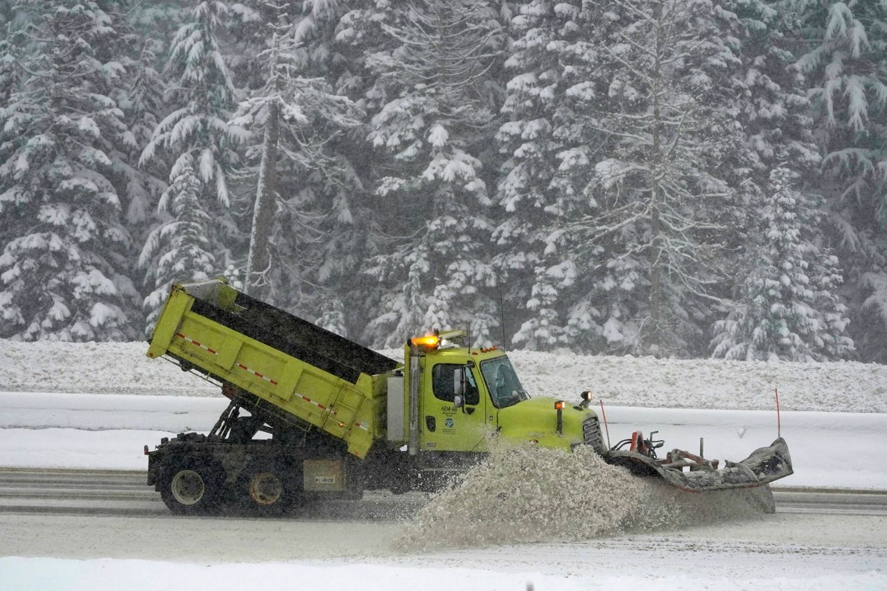 Cold weather US states struggling to hire snowplow drivers