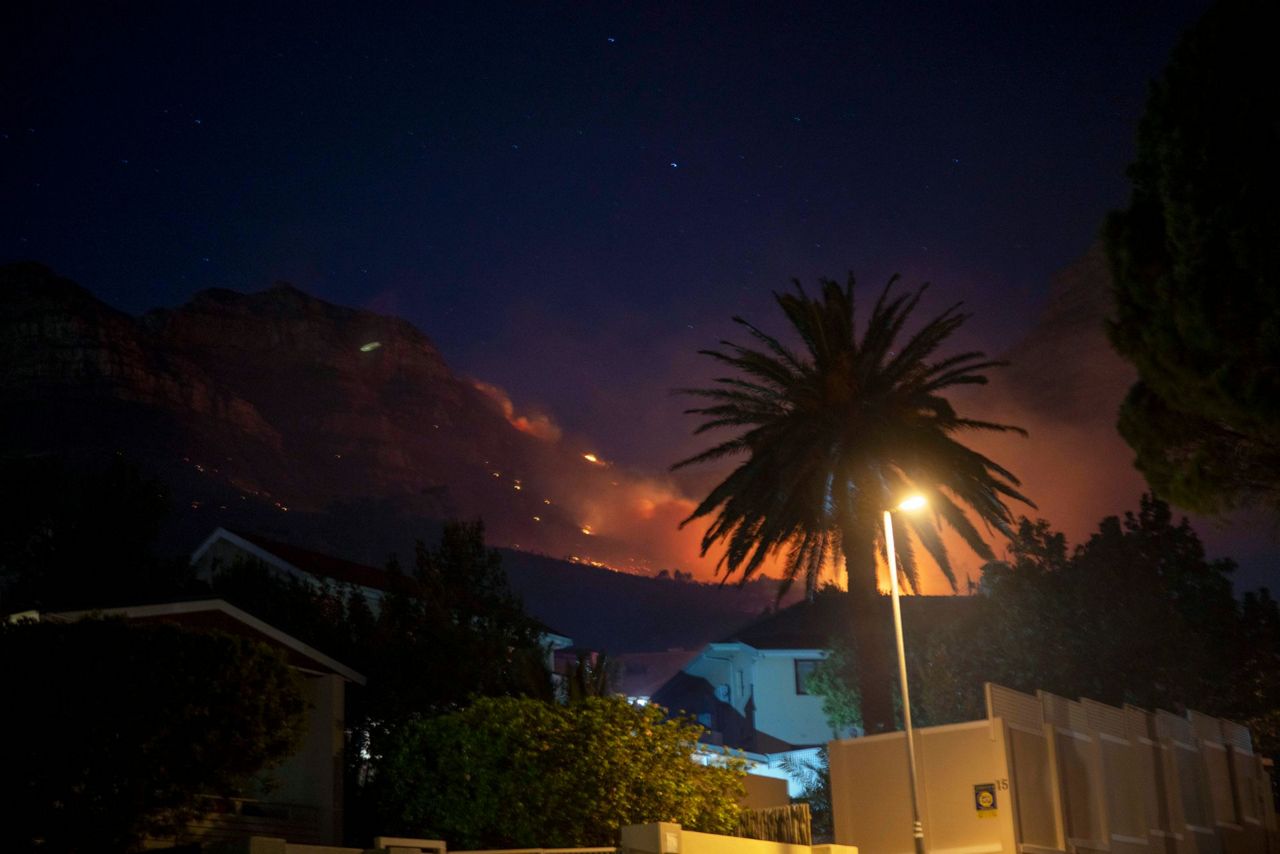 Residents evacuated as mountain fire spreads in Cape Town