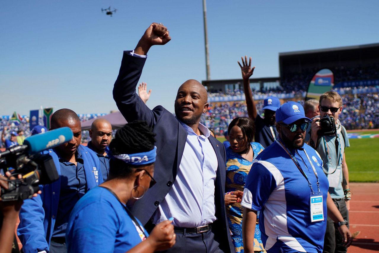 South Africa sweeps into final election campaign weekend