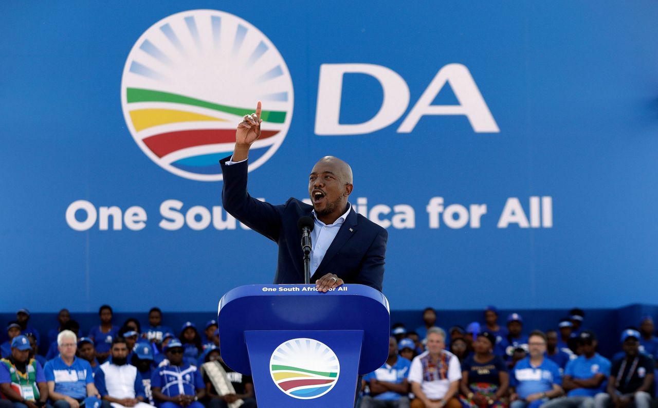South Africa sweeps into final election campaign weekend