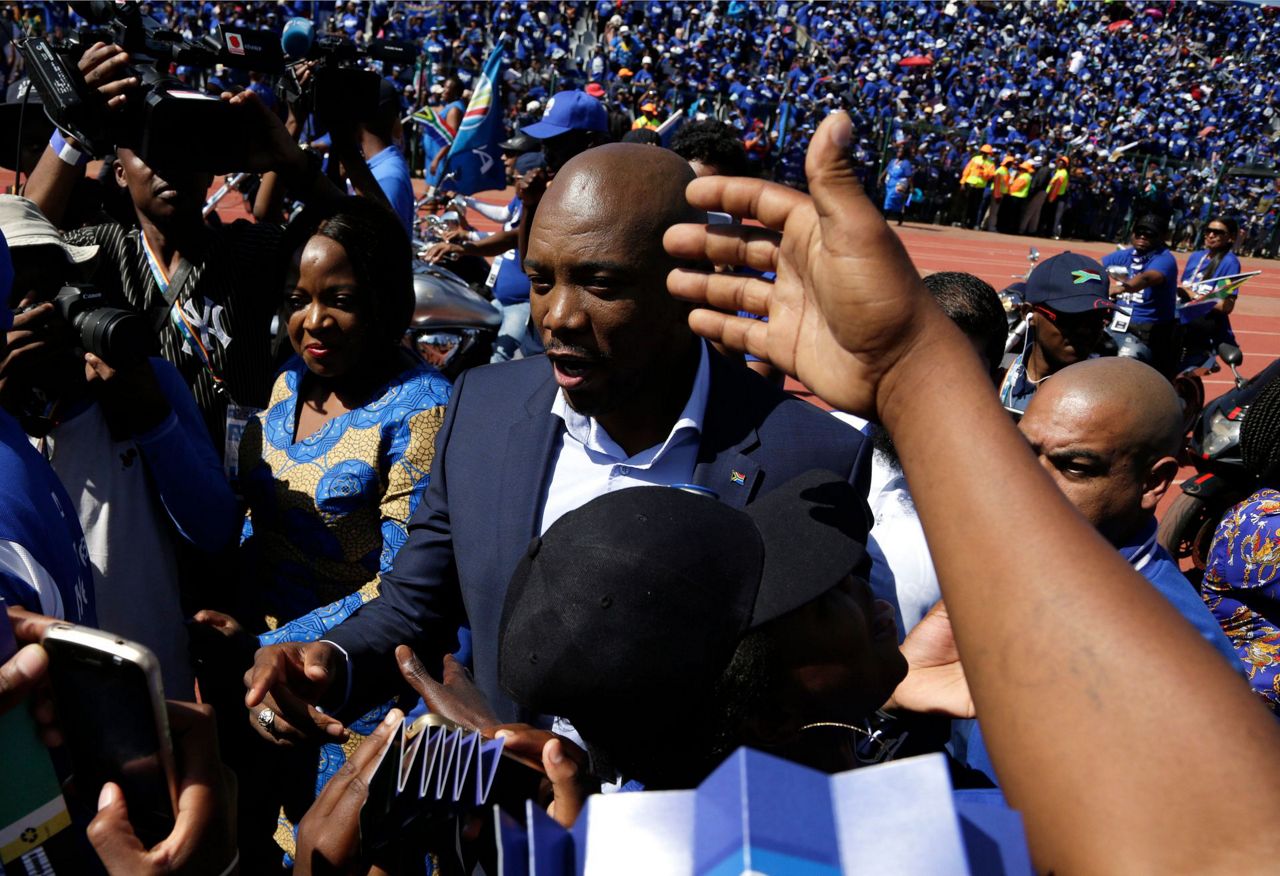 South Africa sweeps into final election campaign weekend