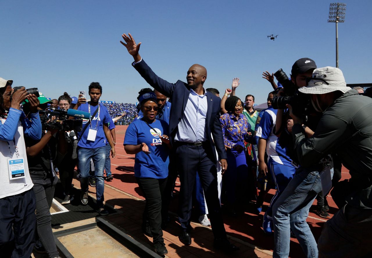 South Africa sweeps into final election campaign weekend