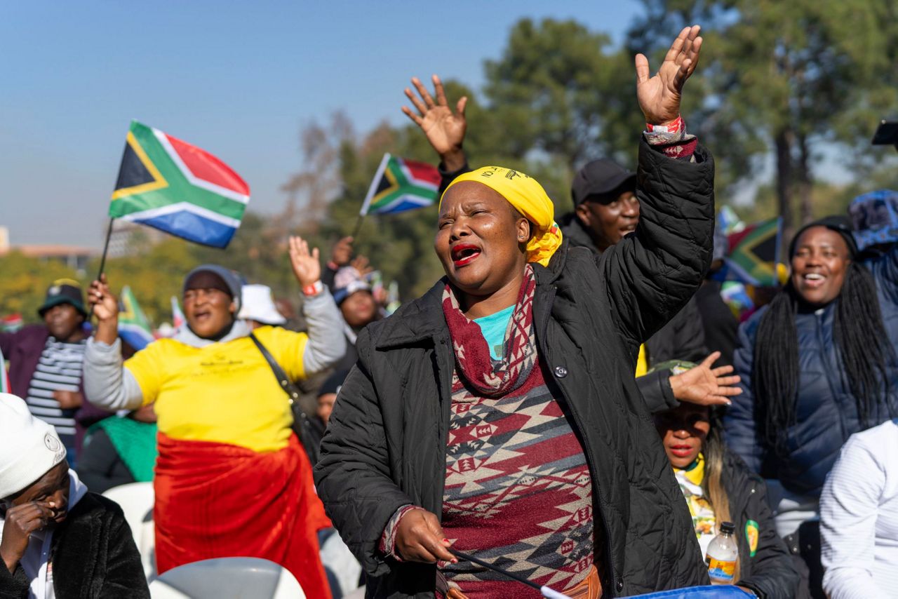 Ramaphosa is sworn in for a second term as South Africa's president ...