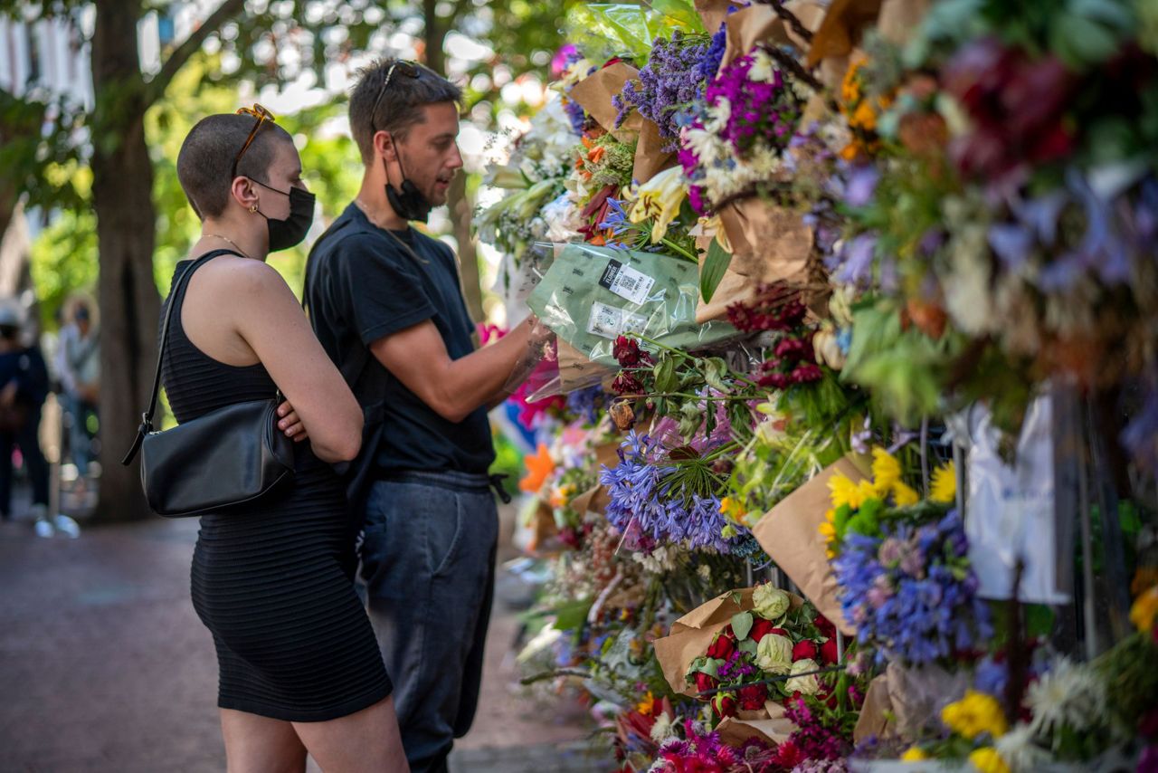 'A moral giant': South Africans pay their respects to Tutu