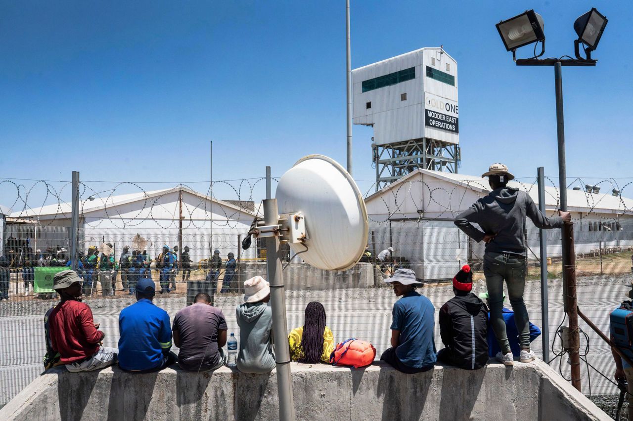 109 miners escape from gold mine in South Africa but others continue ...