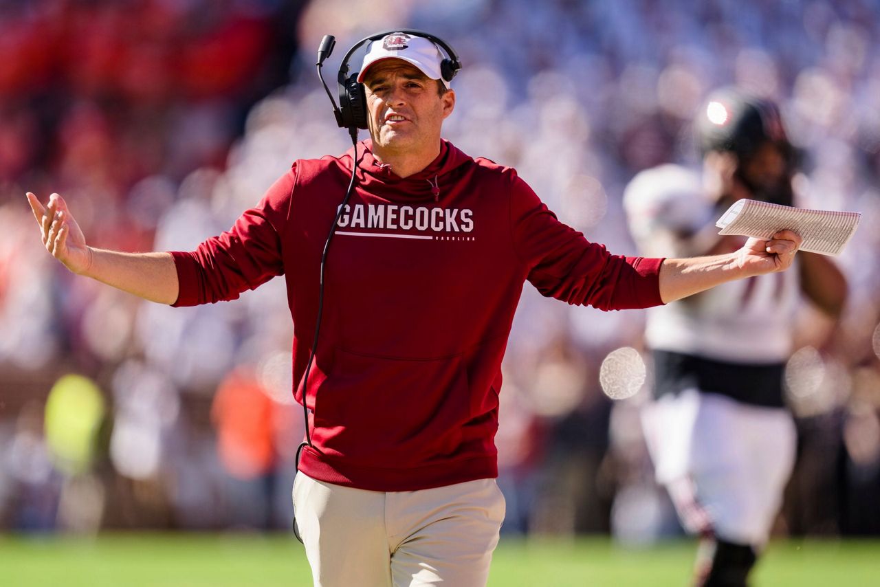 South Carolina beats Clemson for 2nd straight top-10 win