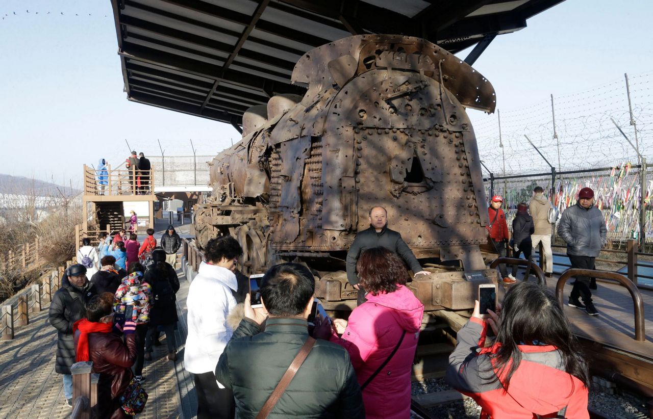 Koreas survey North's railways in hopes of joining networks