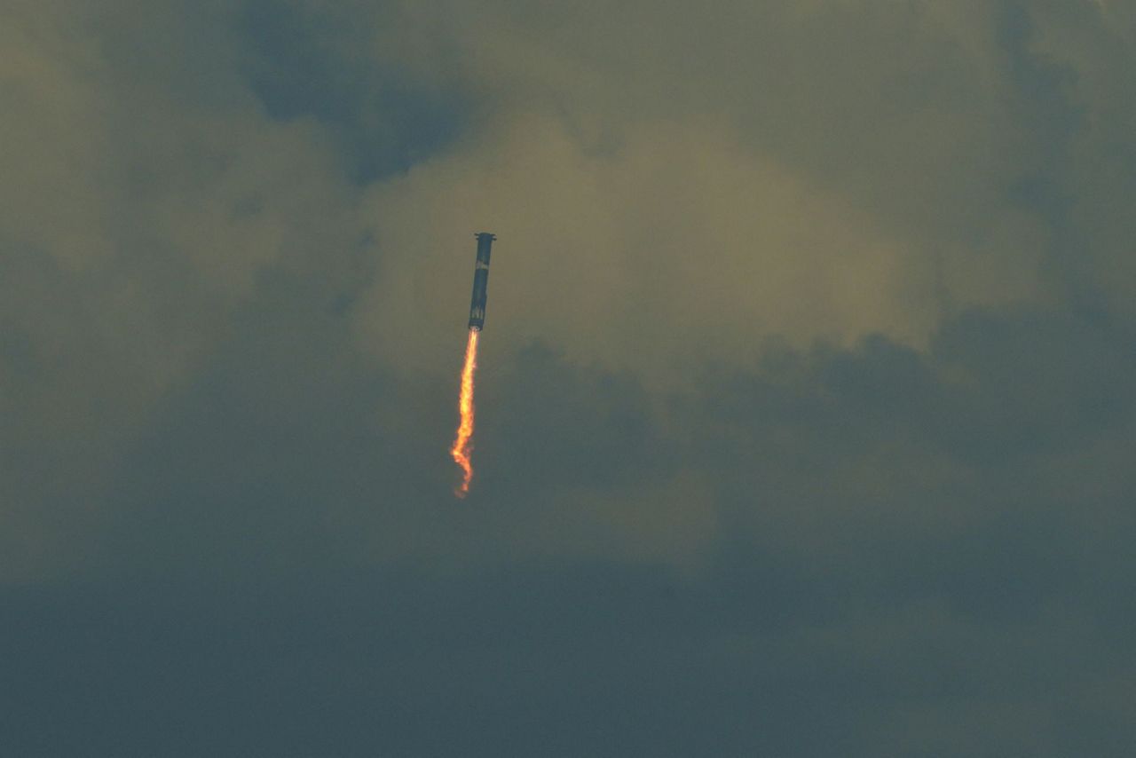 SpaceX launches the 11th test flight of its mega Starship rocket