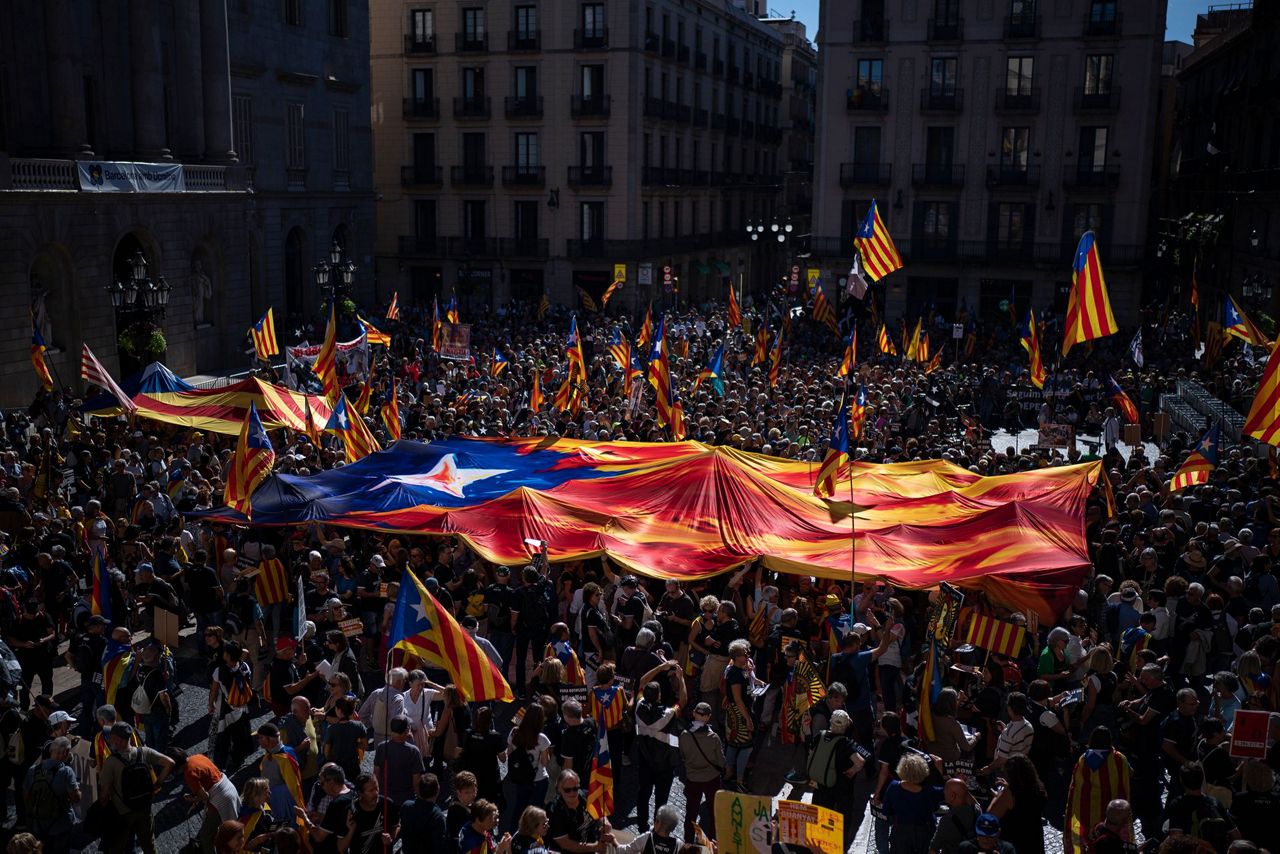 Catalans commemorate 5th anniversary of failed breakaway