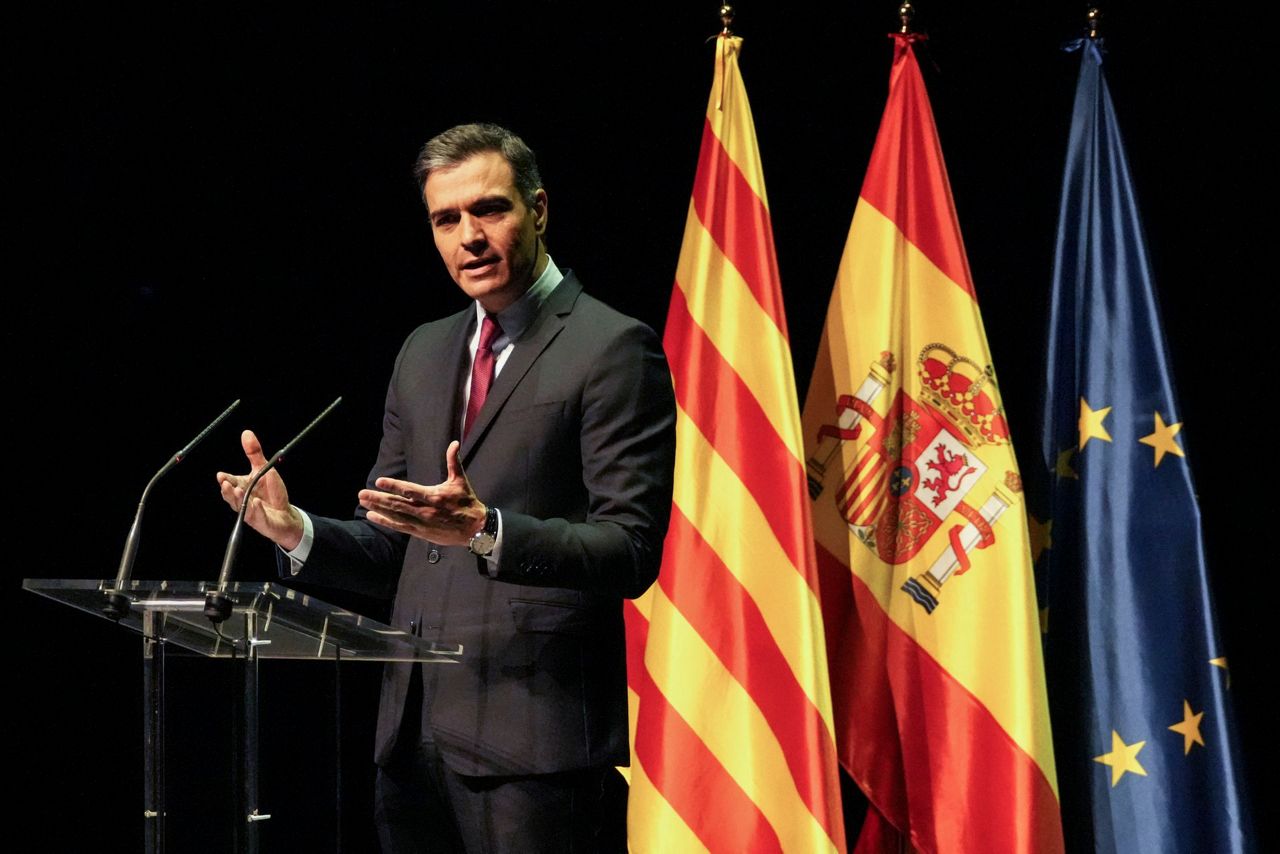 Spanish leader: 9 Catalan separatists will be pardoned