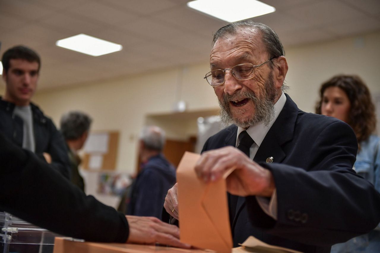 Deeply divided, Spaniards vote with eye on far-right's rise