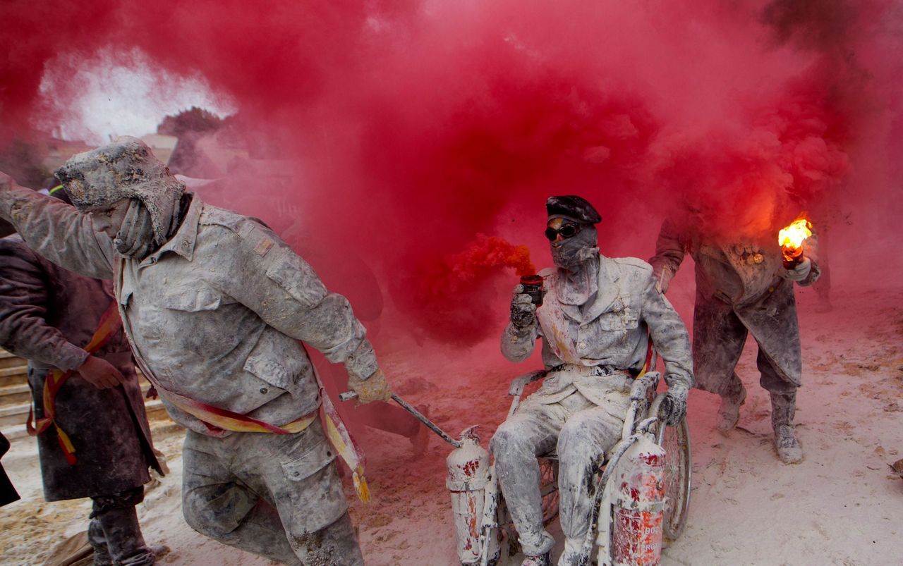 Food fight: Festival in Spain holds a flour-and-egg battle